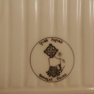 Donegal | Art | Vtg Irish Parian Donegal China White Mantle Clock ...